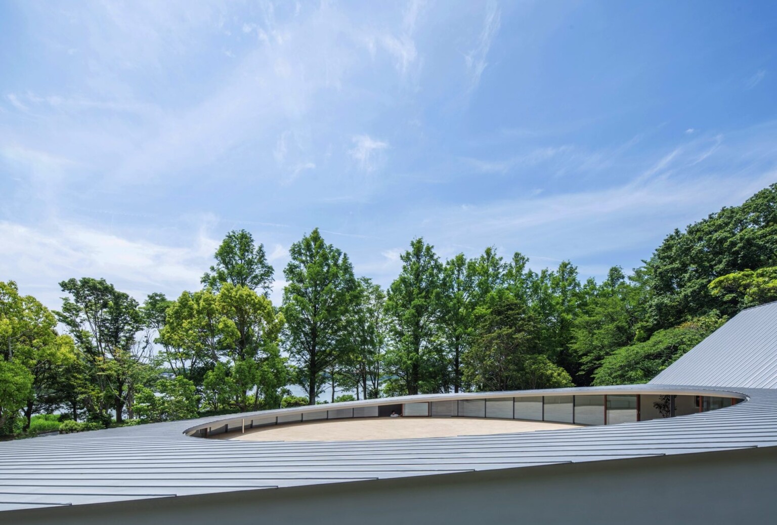 Villa beside a Lake | Go Hasegawa and Associates
